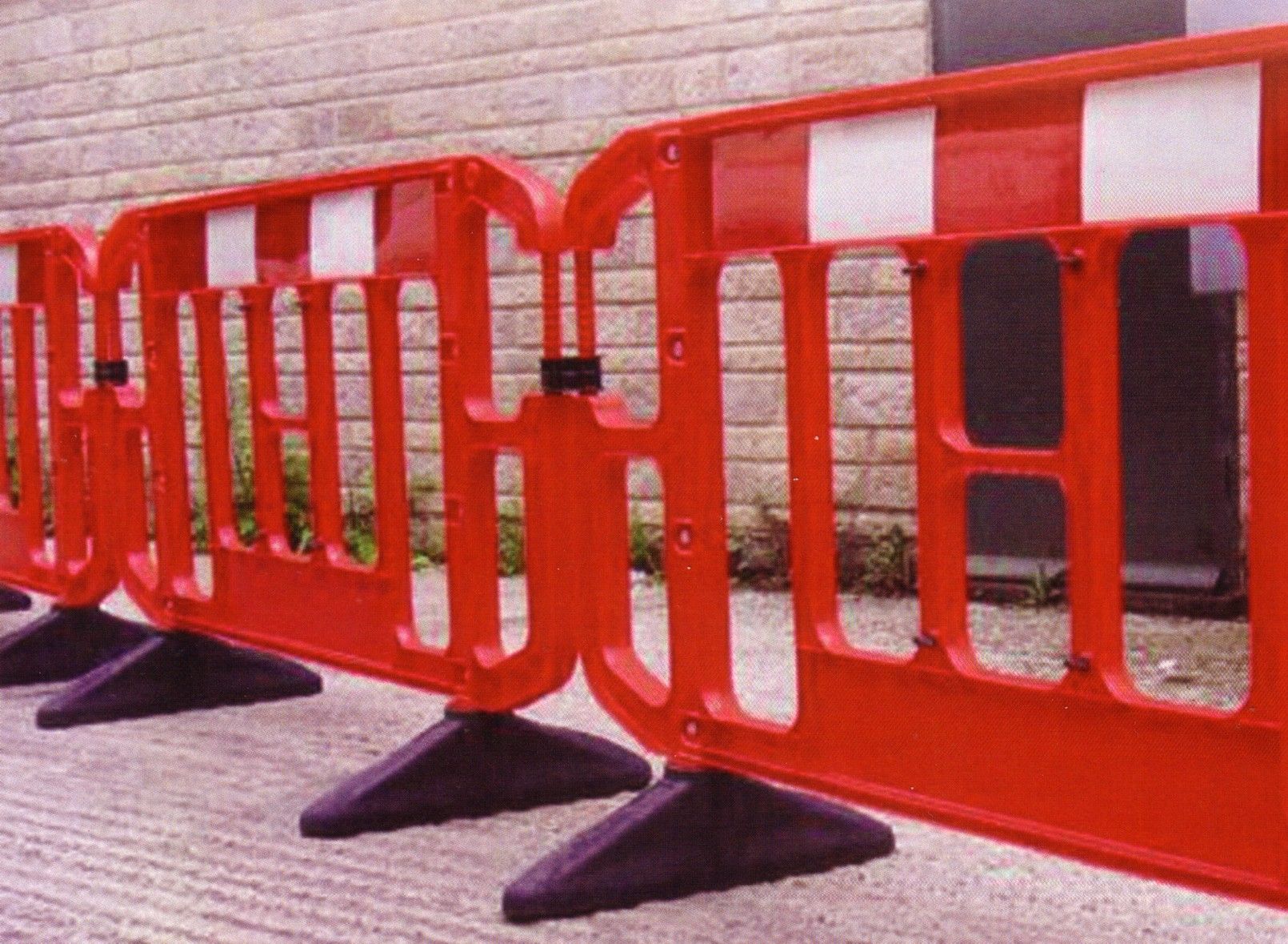 Safety Barrier 2m Plastic - CCB3